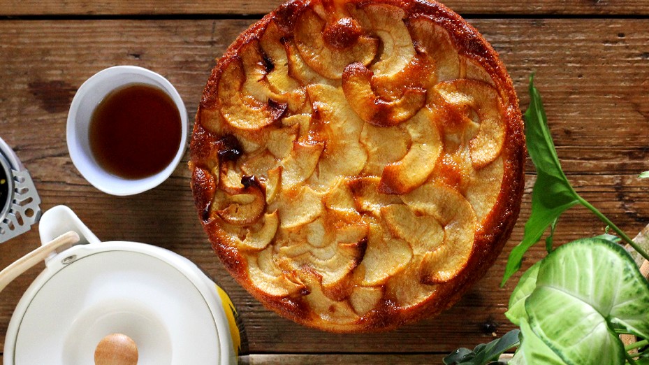 Triple-Layered Apple Cake Recipe - Gewürzhaus