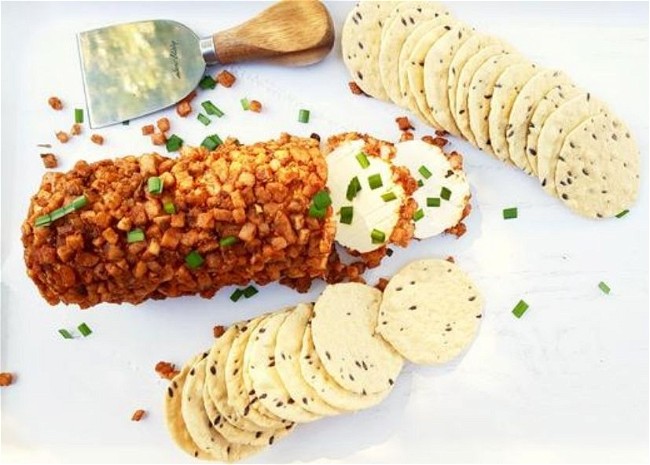 Louisiana Bacon Cheese Log