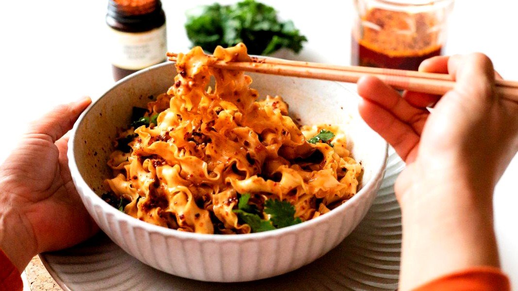 10-Minute Chilli Oil Noodles - Gewürzhaus