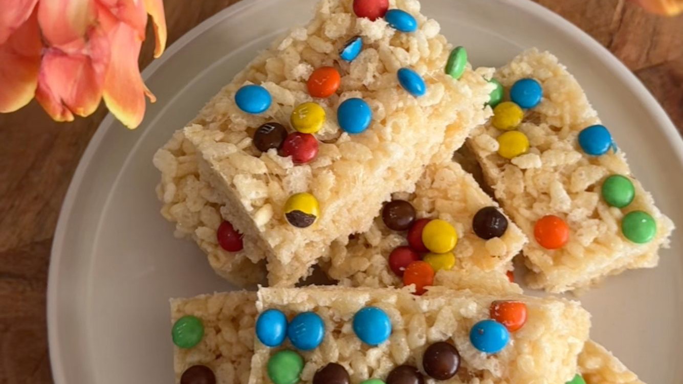 Easy Peasy LCM Bars Recipe | Crumble Cookware