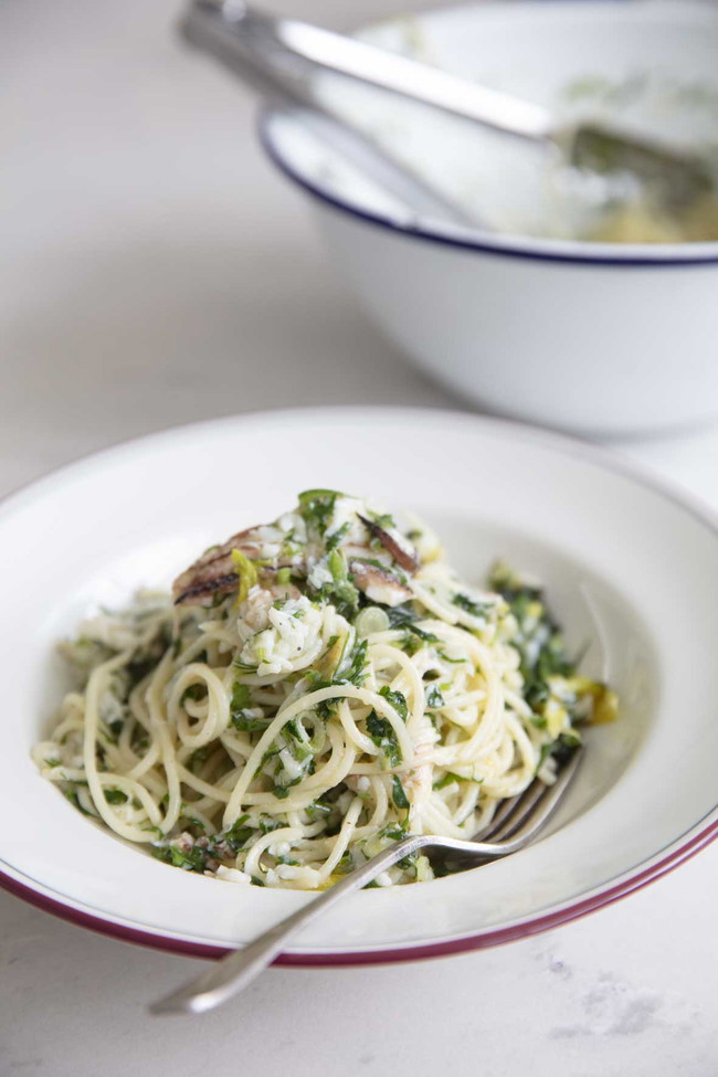 Spaghettini with crab, lemon, herbs and chilli – Mount Zero Olives